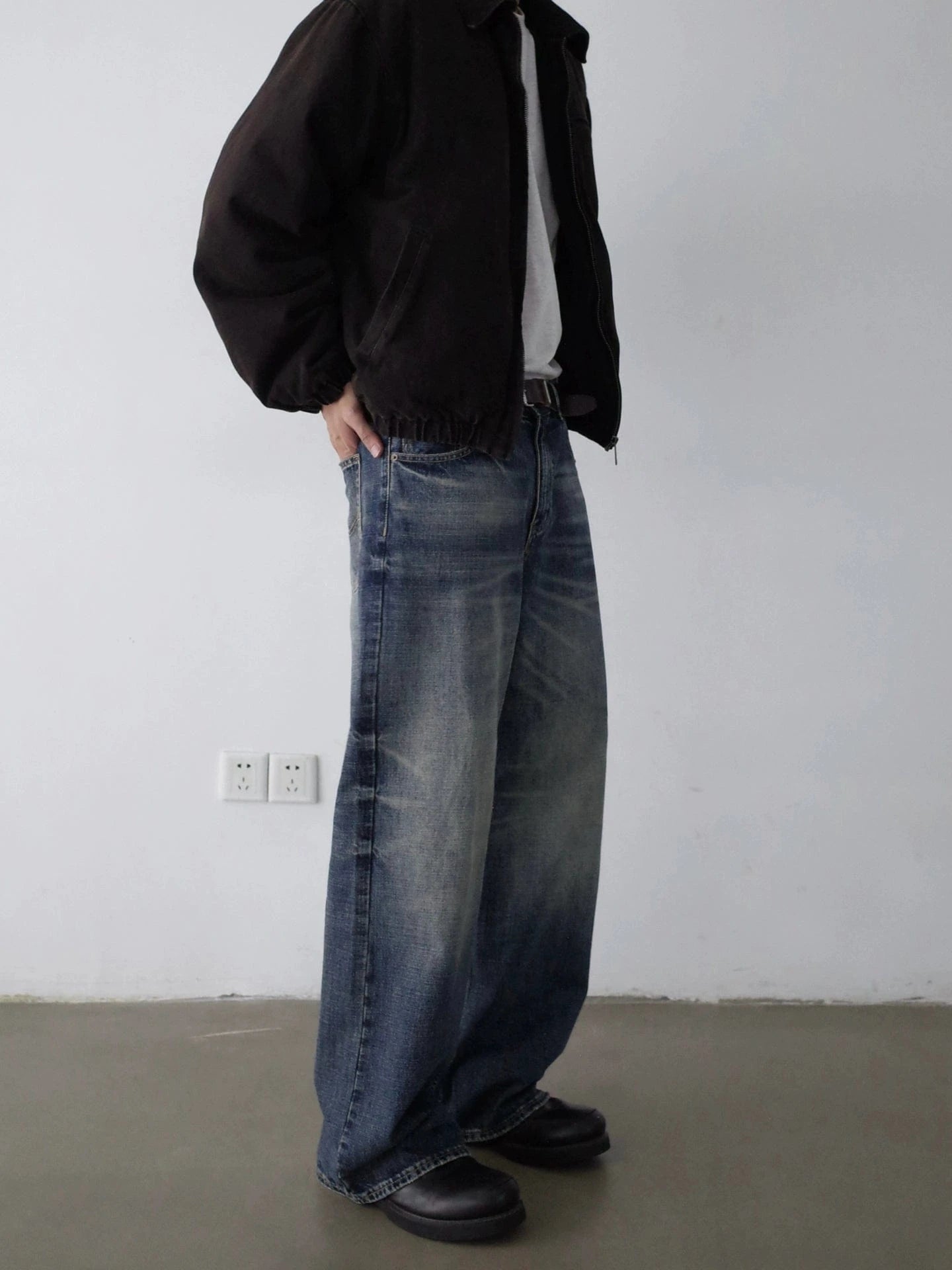 RT No. 32065 WHISKER WASH DENIM STRAIGHT JEANS – REALTAKAI